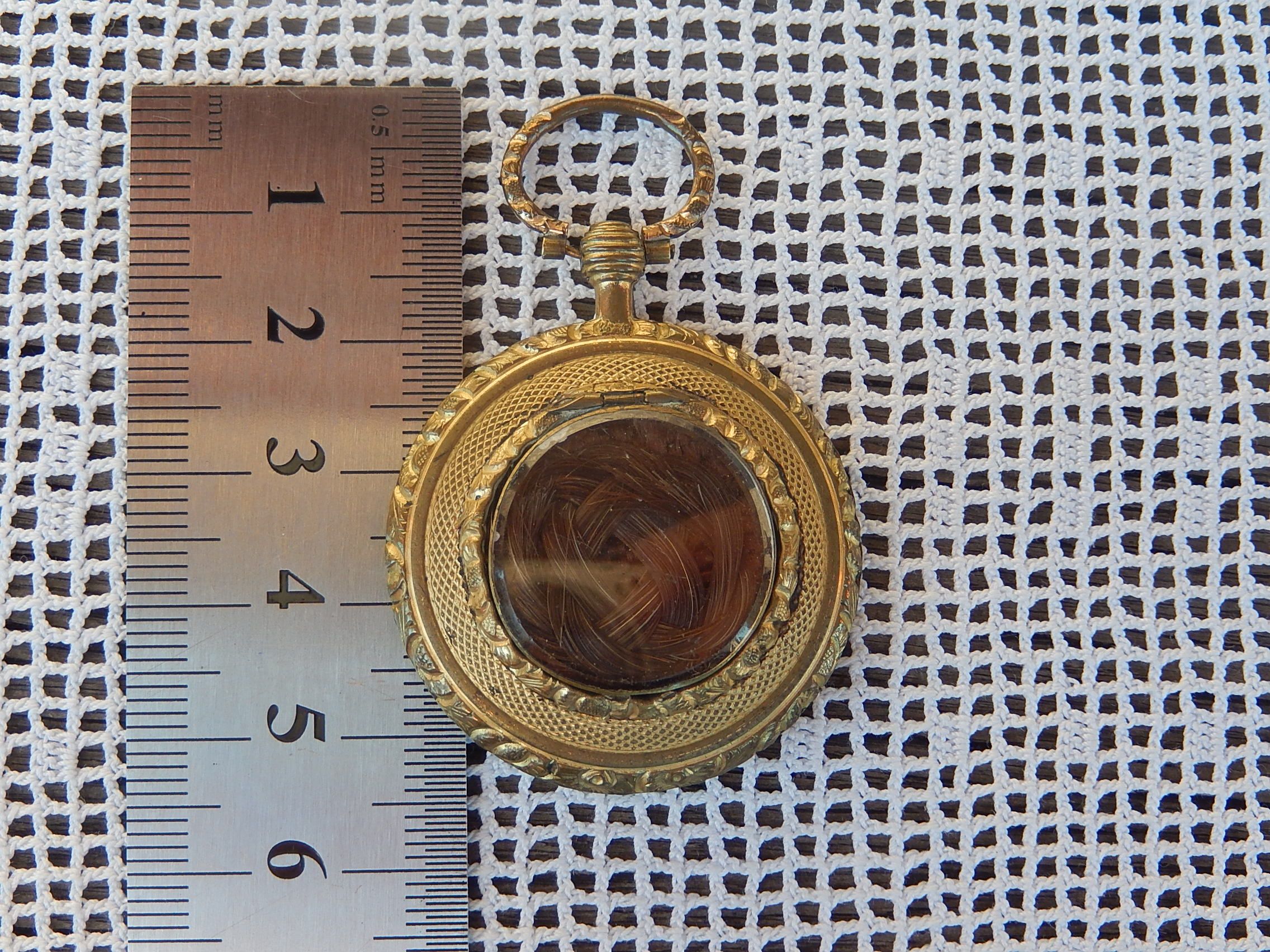 Mourning Pendant | The Shop in the Bush